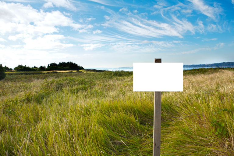 3 Tips to Build a Distinguishable Outdoor Logo • Online Logo Maker's Blog